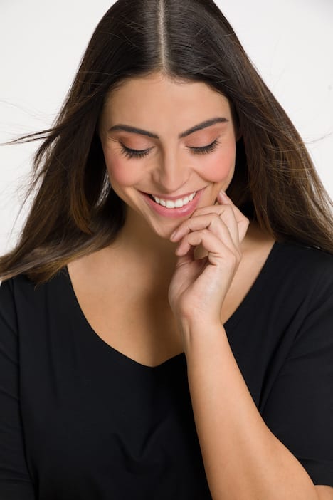 Round Neck Short Sleeve Stretch Tee | T-Shirts | Knit Tops & Tees