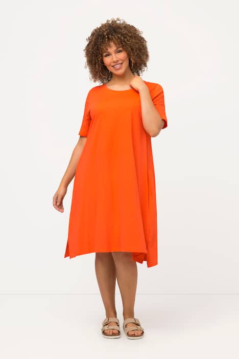 Robe en jersey. Ligne A, col rond et manches courtes. Poches. | autres ...